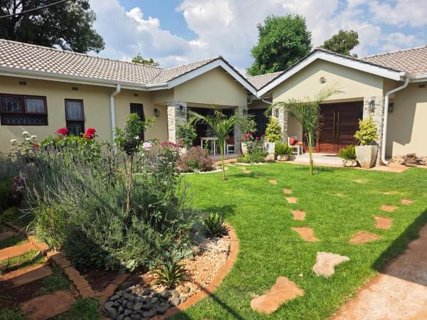 4 Charles Olley - Harare