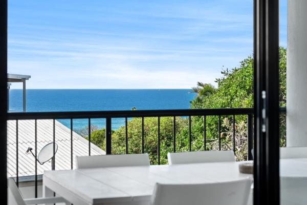 4 Domani Large Townhouse With Ocean Views - Noosa Heads