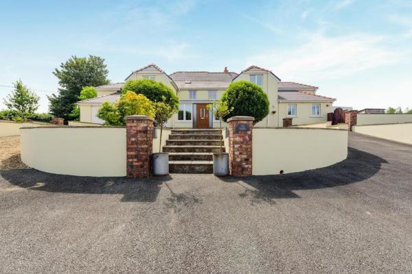 6 Bed In Moreton Oc-h45423 - Saundersfoot