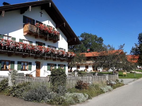 Ferienwohnungen Neubauer - Wackersberg