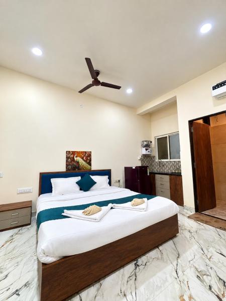 Azura Stays - Indore