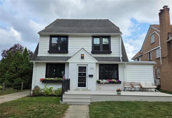 Recently Renovated 1924 Dutch In Royal Oak - Southfield, MI