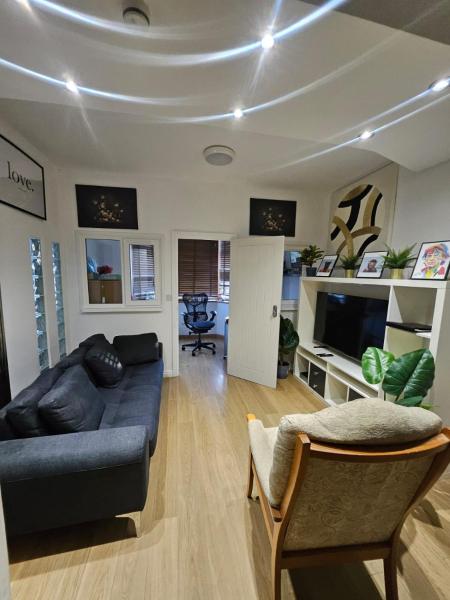 Lilys Home - Brentwood