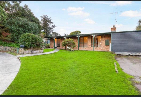 10 Greystoke Court Berwick Vic - Clyde North