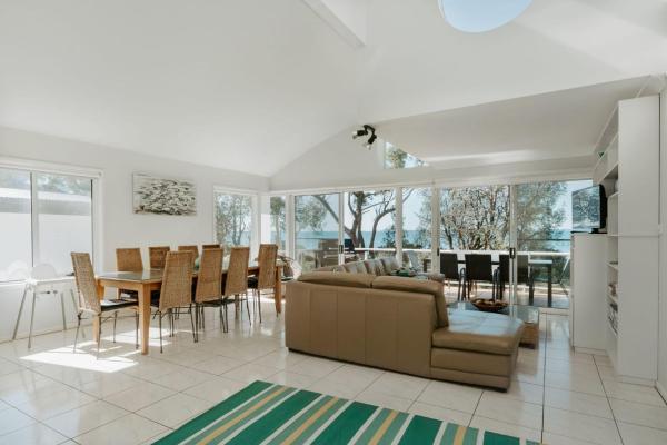 Mana Magic By Book Jervis Bay - Beach Access On Your Doorstep! - Sussex Inlet