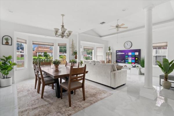Grand 6br Home, 6 Min To Raging Waters & Fairplex - Claremont, CA