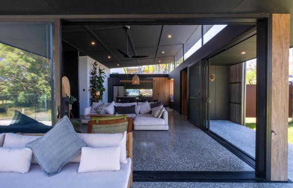 Haus - Surf, Sauna & Plunge - Old Bar
