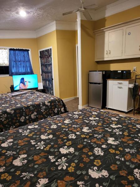 In-law Suite 5 Minutes To Stone Mountain Park - Stone Mountain, GA