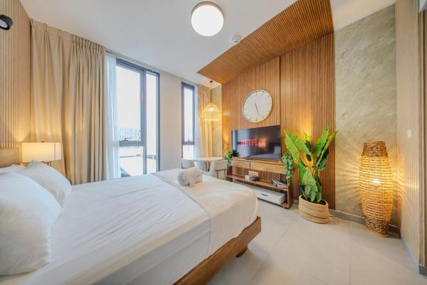 Luxury Apartment In Al Jada Wooden Theme By Bluecloud Holidays - 沙加