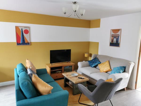 Modern Roomy 3 Br Home Pershore - Cotswolds