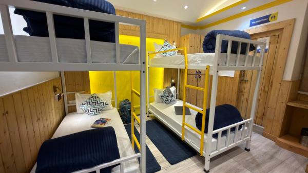 Shalom Backpackers Mall Road Mcleodganj - Dharamshala