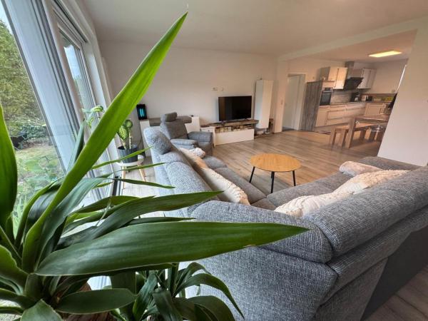 Ferienwohnung Modern Für Vip Urlaub Monteure Garten Terrasse 3 Schlafzimmer - Bad Honnef