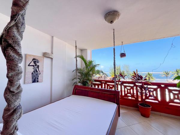 Moto Roll Beachfront Homes - Mombasa