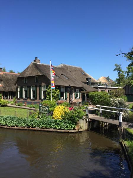 Bed & Bike De Hofstee - Giethoorn