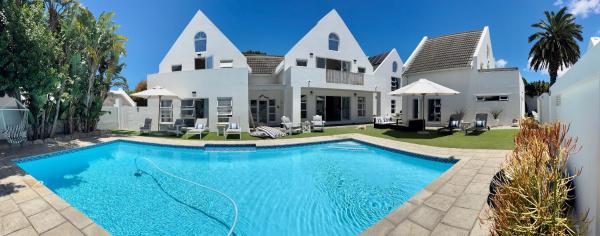 Adrift Guesthouse - Saint Francis Bay