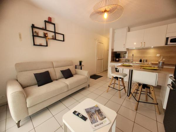 Getaway 50 M From Lake Pareloup, With Terrace And Fire Pit - Pont-de-Salars