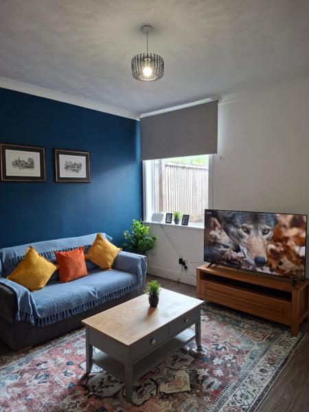 4br 2 Bathroom In Manchester - Pool Table - Parking - Pets Welcome - Bolton