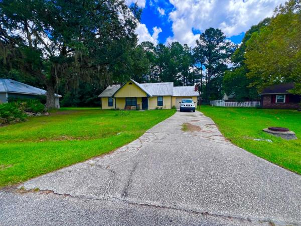 Sleeps 10 Garage And Parking Near Kings Bay I-95 - Kingsland, GA