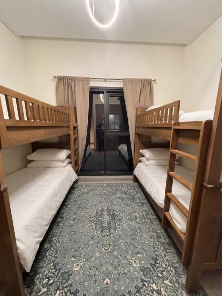 Jumeirah Garden Stay Near Emirates Metro Station - Dubai