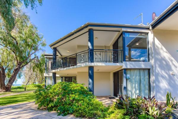 Absolute Beachfront - Dunsborough