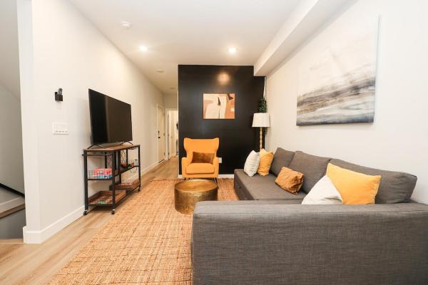 3bdrm3bath, Sleeps 10, Wd, Wifi, Backyard, New - Philadelphie, PA