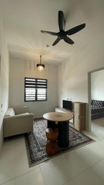 Polaris Homestay - Seri Iskandar
