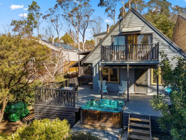 Mountain Days Chalet - Relax And Unwind - Blackheath, NSW, Australia