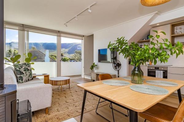 Birdsong At Oakwood - Hermanus