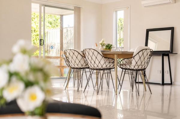 Blanco Haus - Sweet Family Escape Near Theme Parks - Holiday Home - North Stradbroke Island