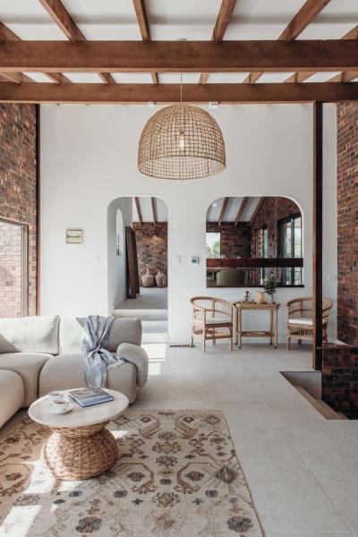 Spanish Inspired Retreat With Swim Spa - Port Stephens