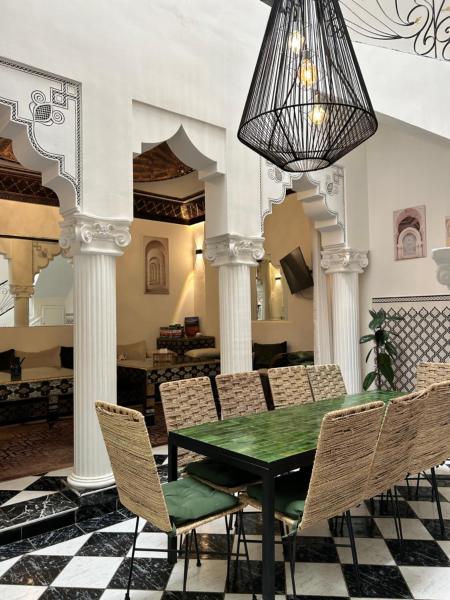 Riad Nolya Luxury Marrakech - Totalement Rénové - Capacité Jusqu à 10 Lits Spacieux - Marrakesh