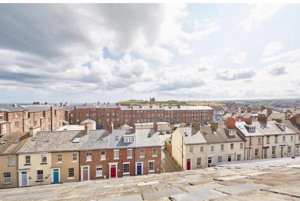 The Loft, Esplanade, Whitby - Whitby