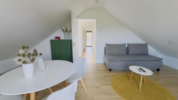 Dachnest - Ruhige Dachwohnung 45 Qm Mit Parkplatz 10 Minuten Nach Tübingen - Reutlingen