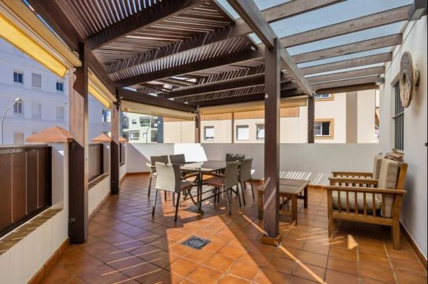 V Centenario Free Parking By Staycare - Rota