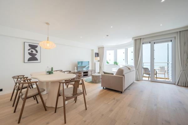 Bright And Beautiful Apartment With Sunny Balcony - Knocke-Heist