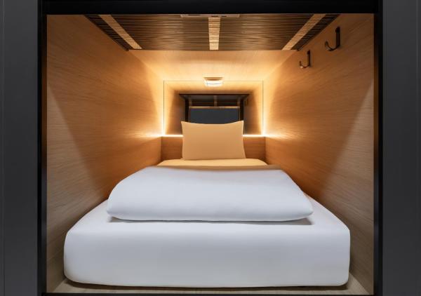 Leicester Place Capsule Hotel - Central London