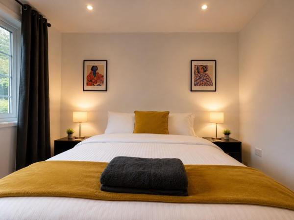 St6 New Listing! Spacious Ensuite Room, Contractors, Parking And Wifi - Canterbury