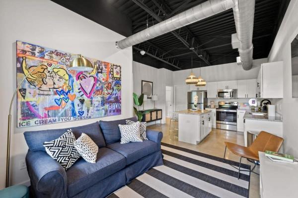 Artsy Loft - Pet Friendly- 5 Min To Bna - Brentwood, TN