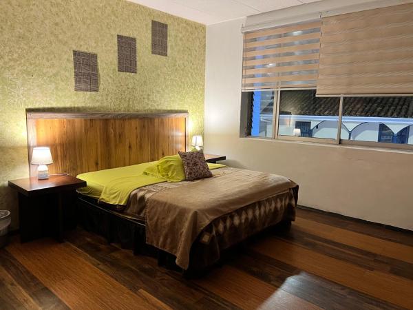 Casa Perla Cuencana Hostal - Cuenca