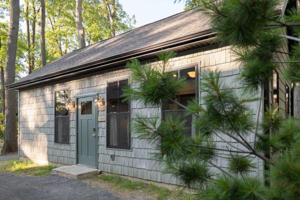 Wild Indigo - Upscale 2 Bedroom Villa At Petite Acres - New Buffalo, MI