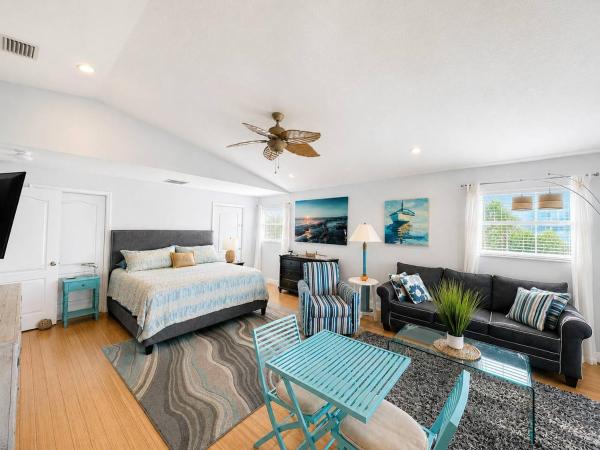 Lala's Beach House - New Smyrna Beach, FL