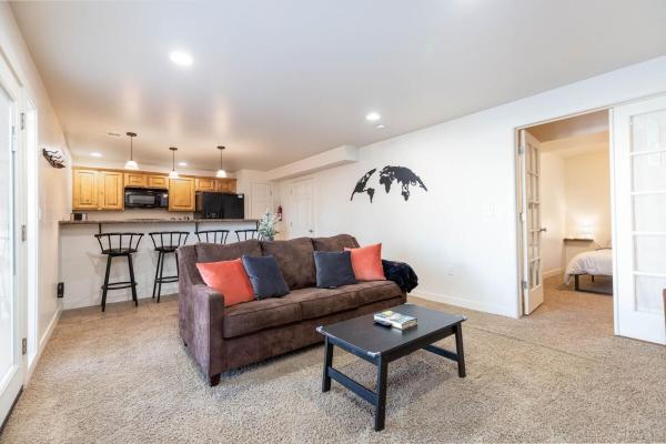 Cottonwood Heights Ski Rental For 6 Shredders Shanty - Cottonwood Heights, UT