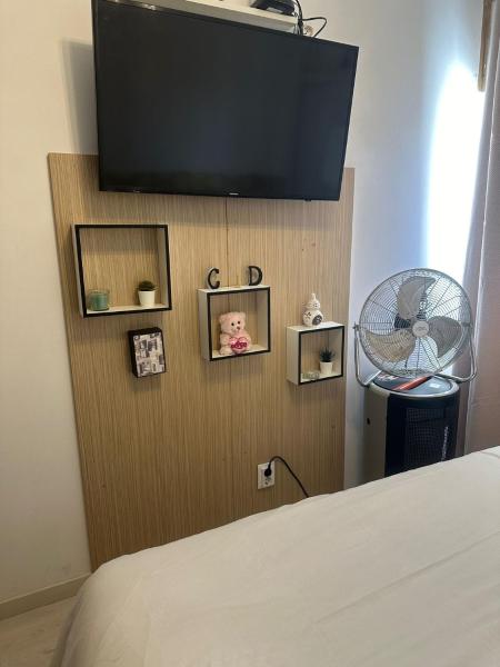 Suite Em Apartamento Compartilhado - Amadora