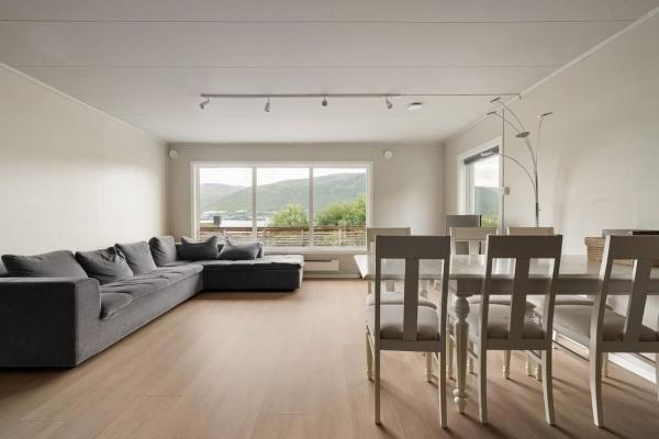 7br Home Nearby Ski, Swim, City And Aurora View - Tromsø