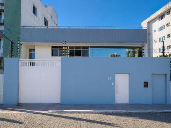 ÁQuila Hostel - Recife