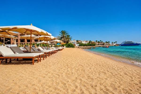 Aqua Fun Romnetic Room -With Privet Pool & Beach - Hurgada