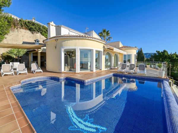 Villa In Moraira With Pool Near Beach - Moraira