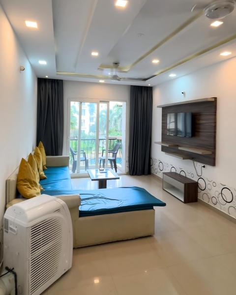 Royal Pool View Apartment By Leela Homes - Goa