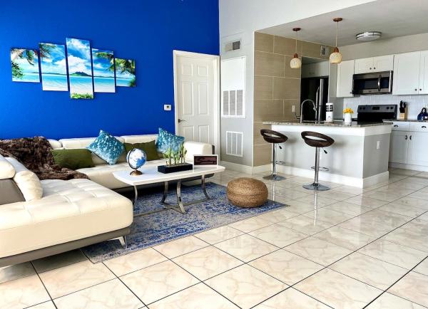 Lake View 2br Condo- Resort Pool Near Disney B - 基西米