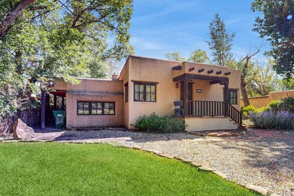 Casa Raya Taos - Taos, NM